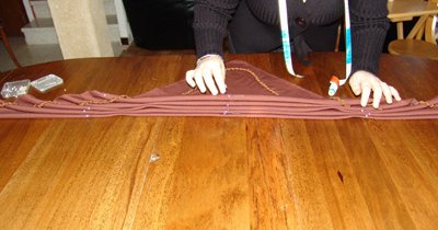 plissage du fichu d’arlesienne - Salluvii